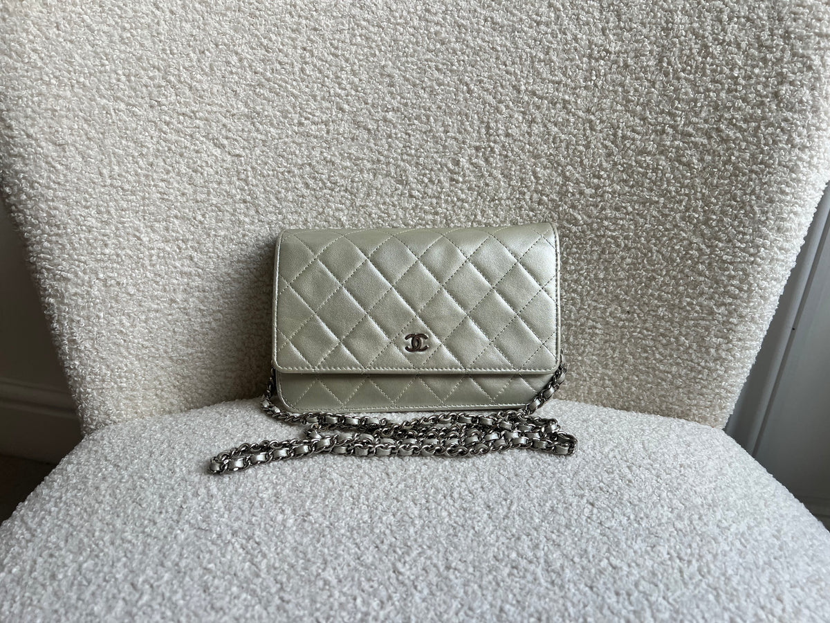 Chanel Silver Pearlescent Lambskin Wallet on Chain – Addicted to Handbags